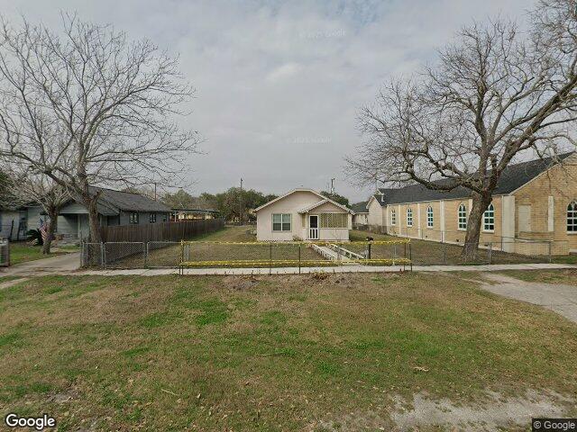 514 S Rife St, Aransas Pass, TX 78336