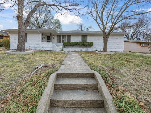 514 W Ridgewood Dr, Garland, TX 75041 | MLS #21199 | Compass