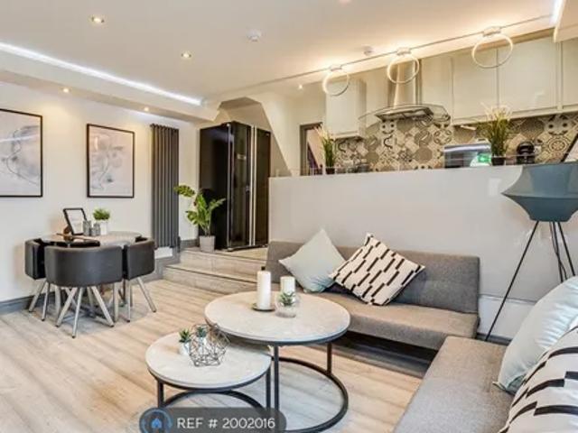 514 Wilmslow Road, Manchester, M20 4AW, United Kingdom | Room for rent #167830326 | Rentberry