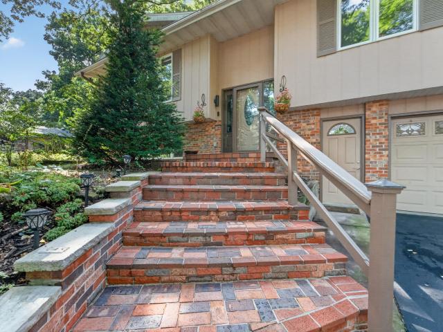 514 Valley Road