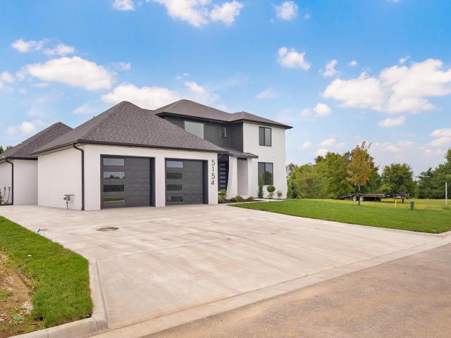 5154 N Seacrest Drive