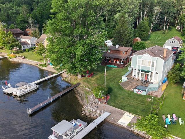 5154 Blue Heron Way