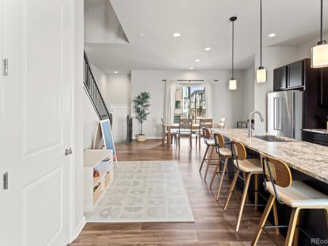 5154 Vivian Street