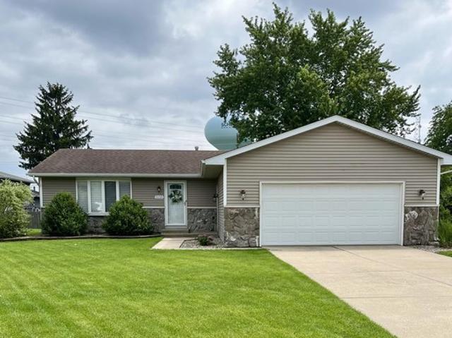 5155 W 90th Ct, Crown Point, IN 46307