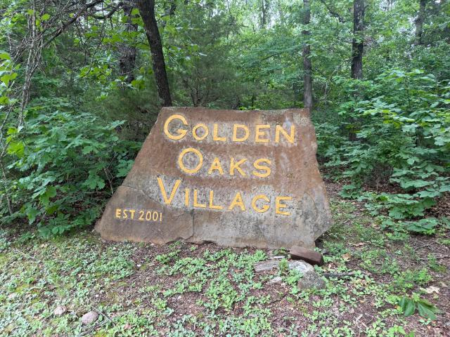 5156 N Missouri Oak Trail
