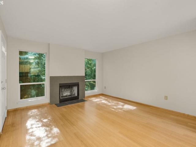 5156 sw multnomah blvd # g