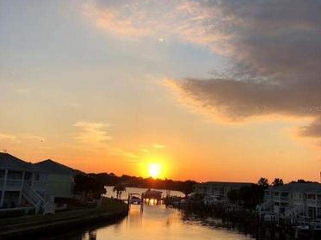 5157 Beach Dr SE #C furnished, Saint Petersburg, FL 33705