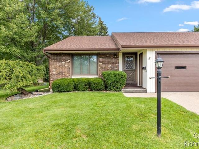 5158 Ridge Ct, Hudsonville, MI 49426