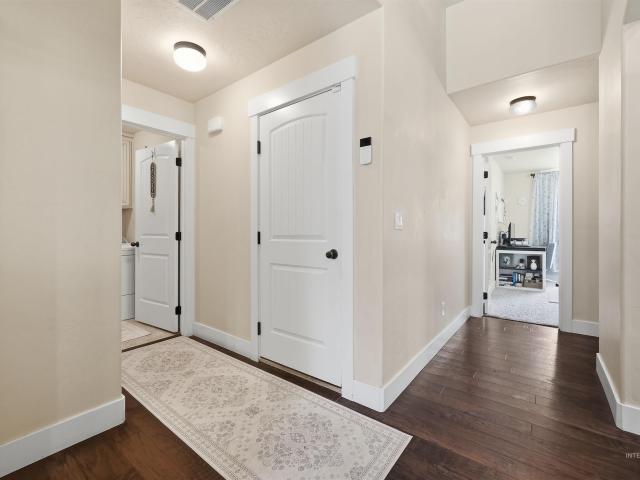 5159 W Brunmier