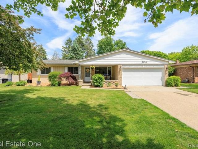5150 Dayton Dr, Troy, MI 48085