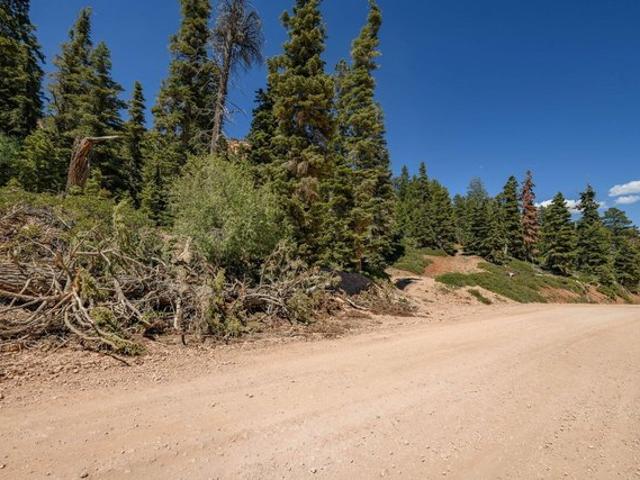 5150 W North Fork Rd, Duck Creek Village, UT 84762