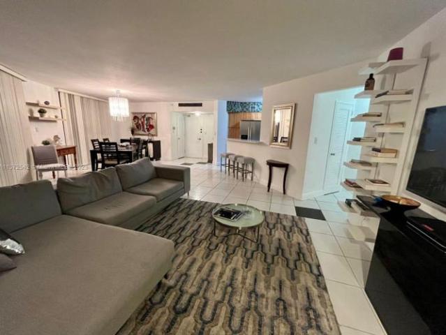 5151 Collins Ave #324, Miami Beach, FL 33140