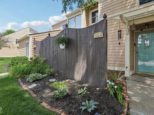 5152 Coppertree Lane