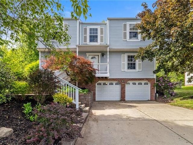 515 Cresthaven Dr, Pittsburgh, PA 15239