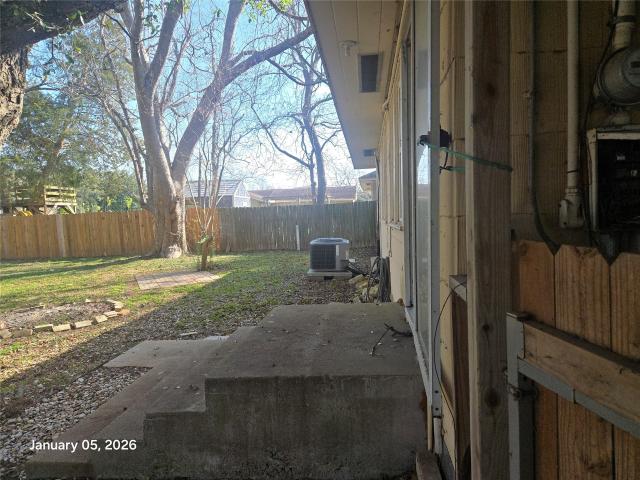 515 Breezy Lane