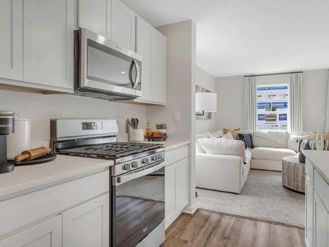 515 E 120th Place