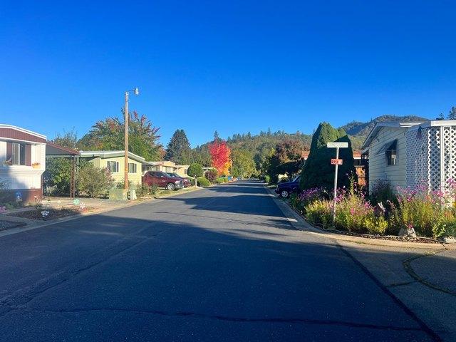 515 E Main St Unit 30, Rogue River, OR 97537