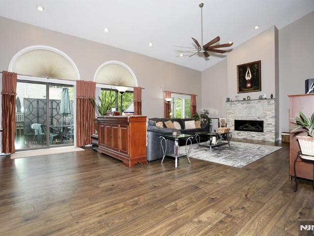 515 Elm Court