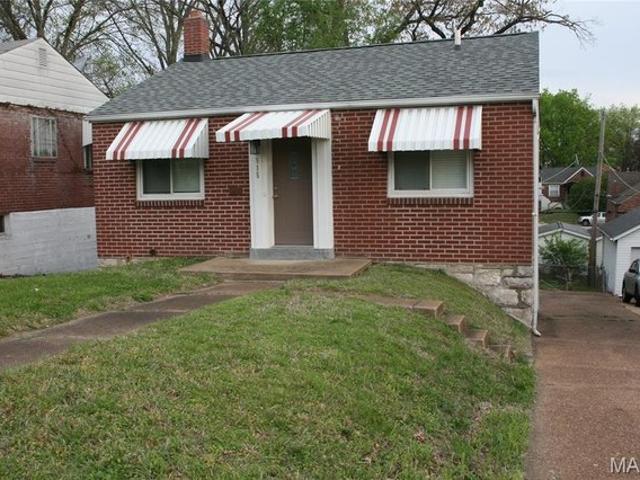 515 Kingston Dr, Saint Louis, MO 63125