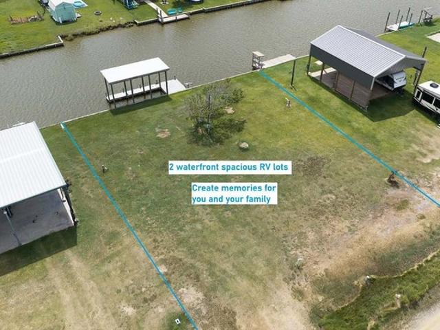 515 Hall Rd, Sargent, TX 77414