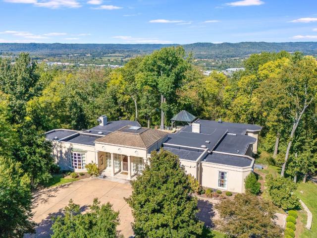 515 Hillwood Blvd, Nashville, TN 37205 | MLS #3184 | Compass
