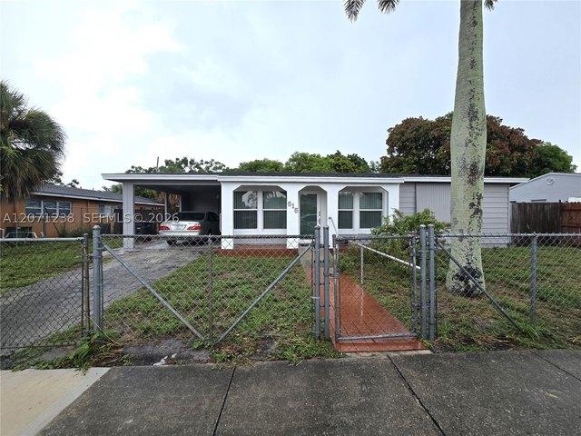 515 Hunter St, West Palm Beach, FL 33405