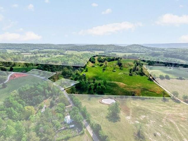 515 Jericho Rd, Quebeck, TN 38579
