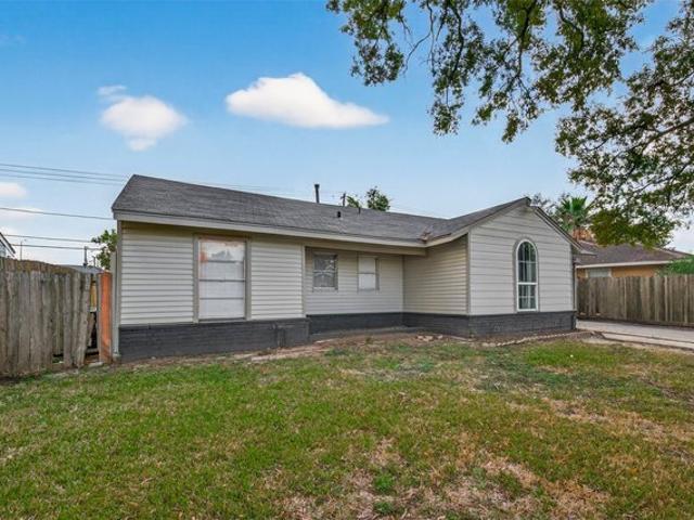 515 Ogilvie St, Houston, TX 77017