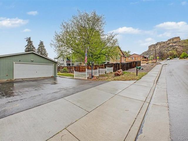 515 Lewis St, Castle Rock, CO 80104