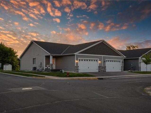 515 Marsh Path, Norwood Young America, MN 55397