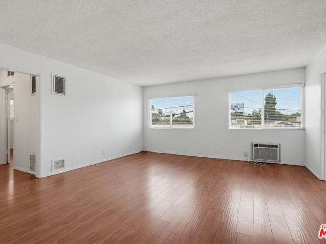 515 N Alfred Street 204