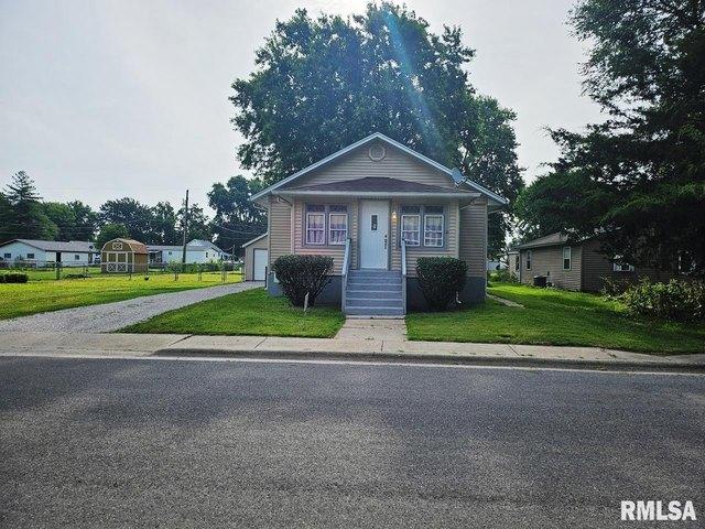 515 N Chiles St, Carlinville, IL 62626