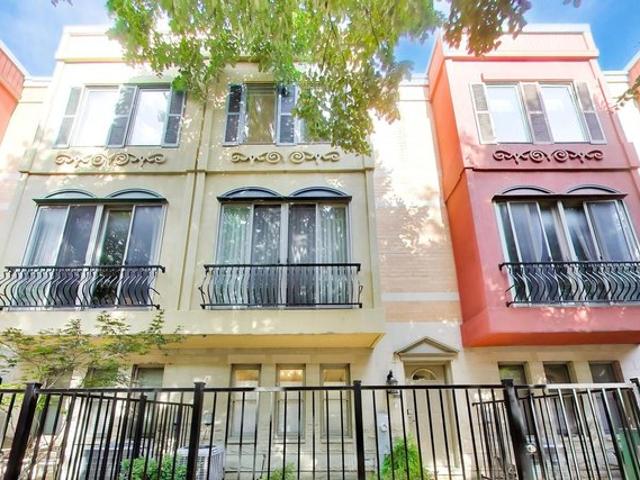 515 N Peoria St, Chicago, IL 60642