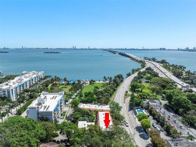 515 NE 38th St Unit 10, Miami, FL 33137