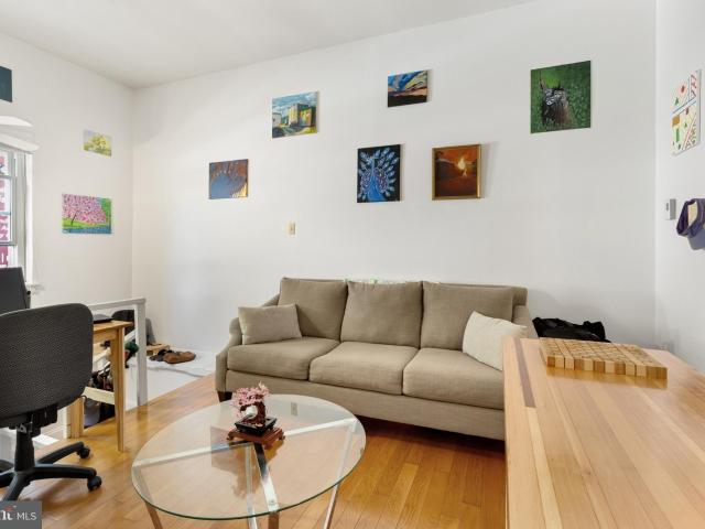 515 S 6th St, Unit 1F, Philadelphia, PA 19147 | MLS #PAPH2604 | Compass