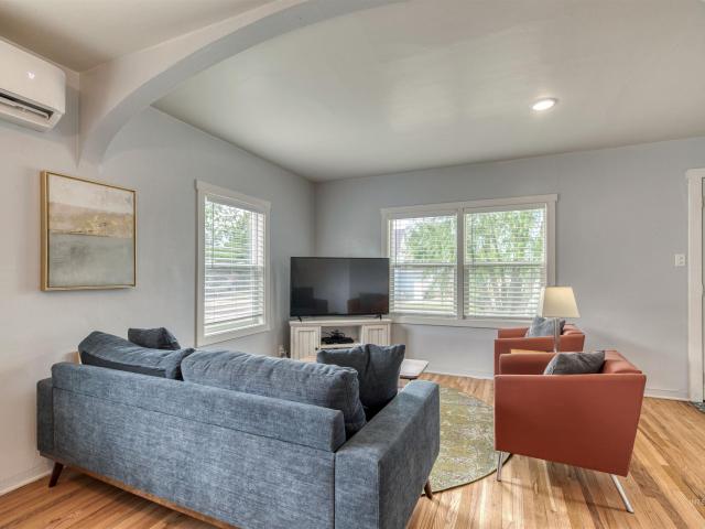 515 S 16th Ave