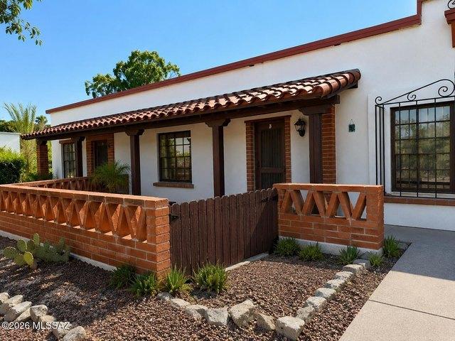 515 S LA Canada Dr Unit B, Green Valley, AZ 85614