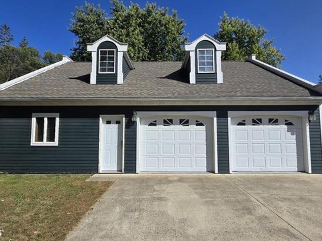 515 S Lynn St, Thompson, IA 50478