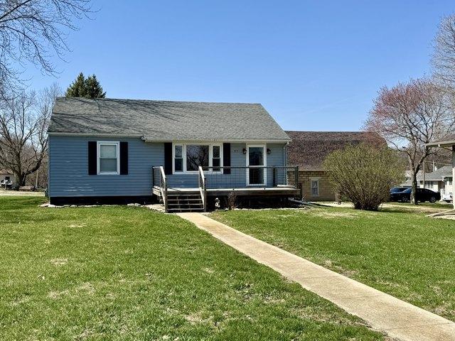 515 S Park St, Sheffield, IL 61361