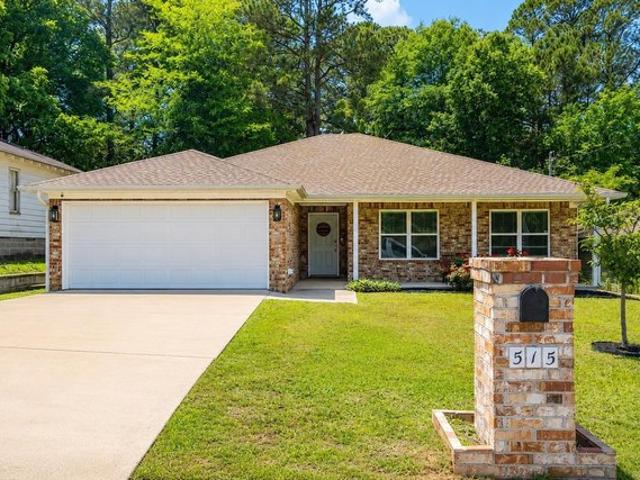 515 S Shady Ln, Benton, AR 72015