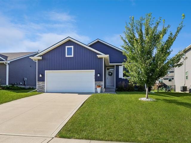 515 SE Alba Pl, West Des Moines, IA 50265