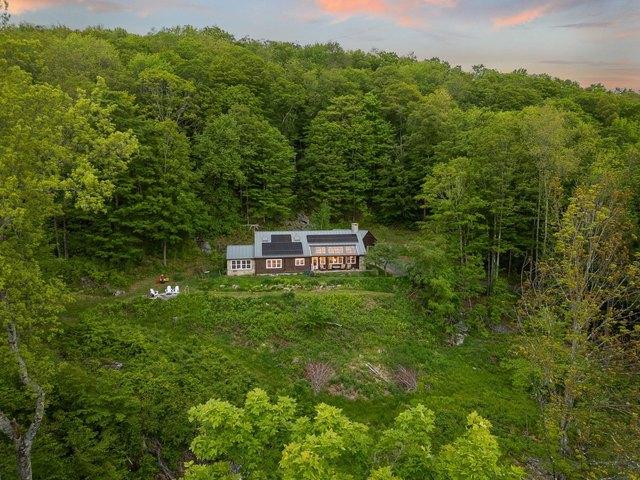 515 Shattuck Hill Rd, West Windsor, VT 05037
