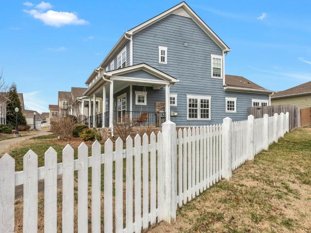 515 Pleasant St
