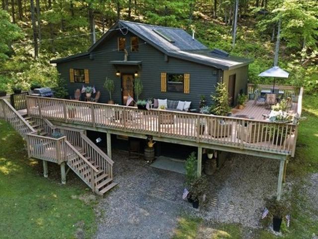 515 Quarry Rd, Bennington, VT 05201