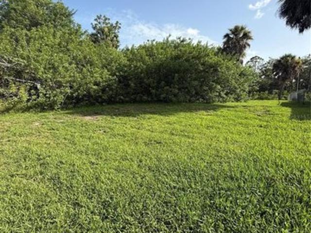 515 Ramblewood St, Port Charlotte, FL 33953