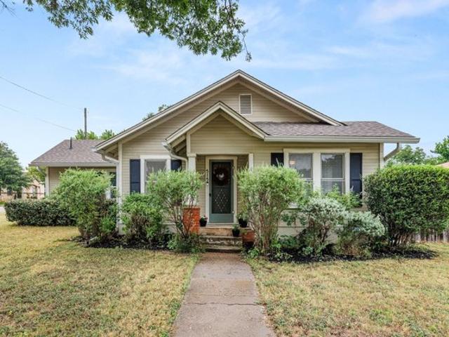 515 W 6th St, McGregor, TX 76657