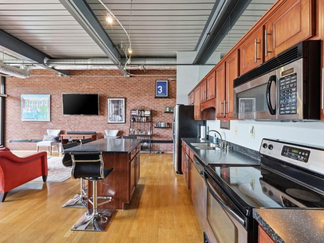 515 W Main Street # 412