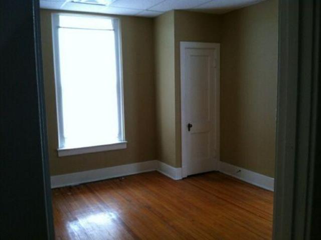 $515 WOW! EFFICIENCY IN OLD LOUISVILLE ONLY $515/MONTH OLD LOUISVILLE map