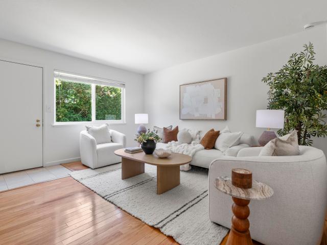 515 Tamarack Dr 15