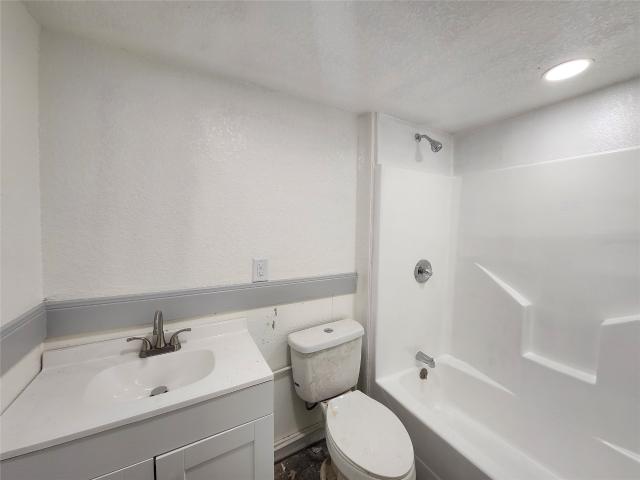 515 Thunder Rd, Surfside Beach, TX 77541 | MLS #19878